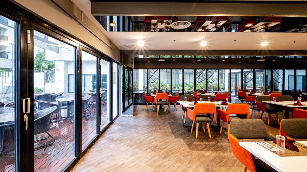 Eat & Drinks - Hotel Ramada by Wyndham Meridin Johor Bahru